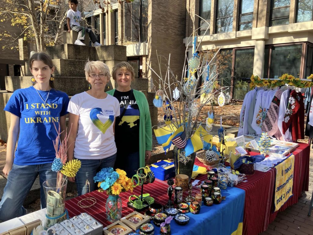Lake Anne Reston Farmers & Crafters Market. - US Ukrainian Activists